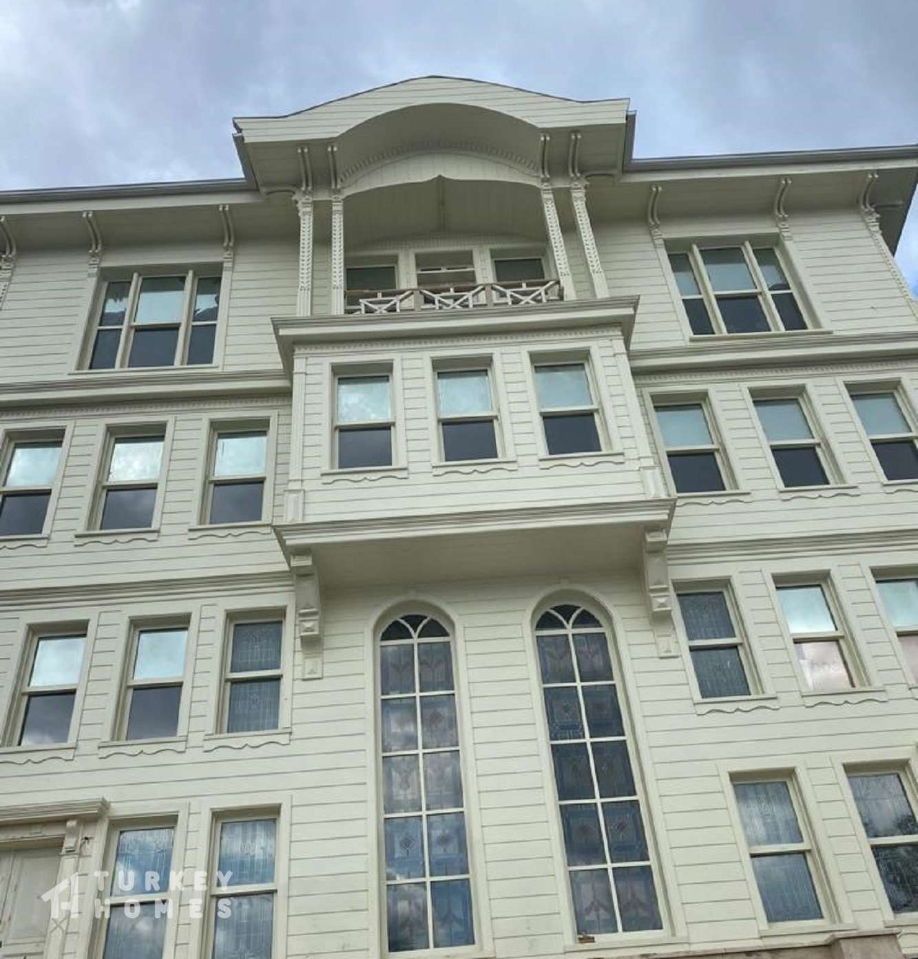 Prestigious Istanbul Bosphorus Mansion - Turkey Homes